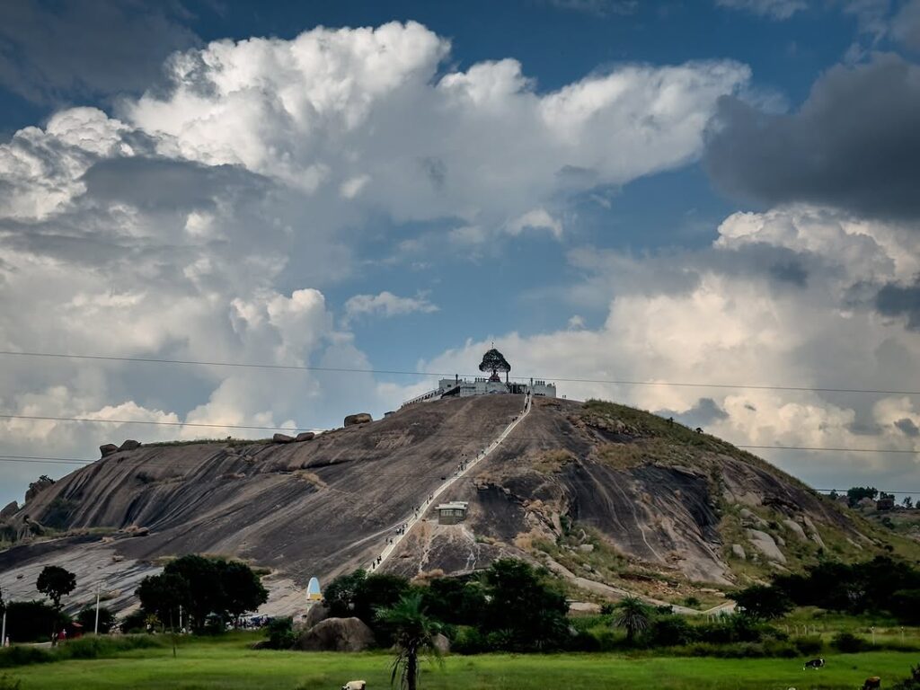 Mandaragiri Hills – Jain Heritage Near Tumkur and Bangalore - Treken Trip